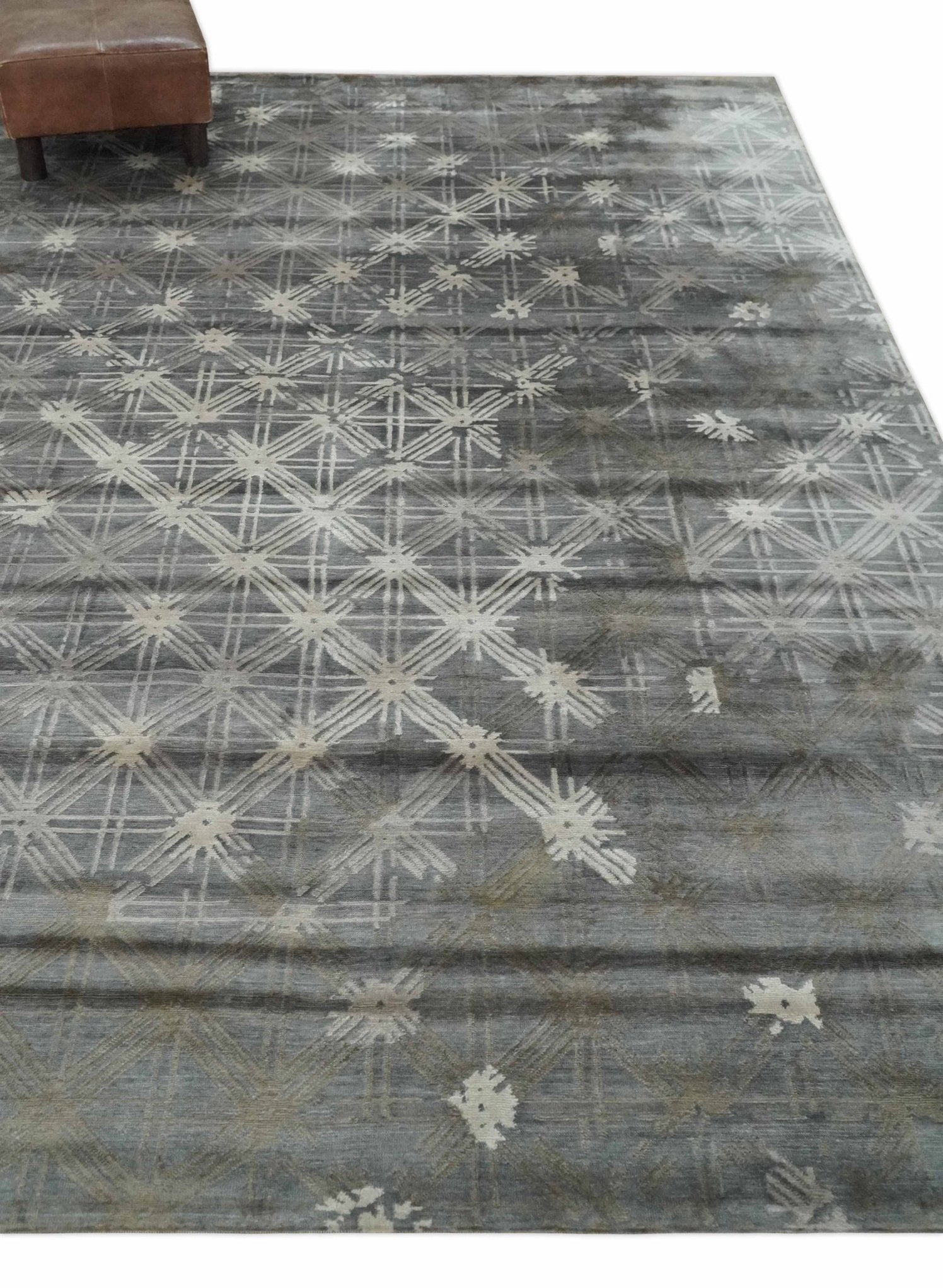 Antique look Gray and Ivory Geometrical Stripes Pattern Hand loom Visc ...